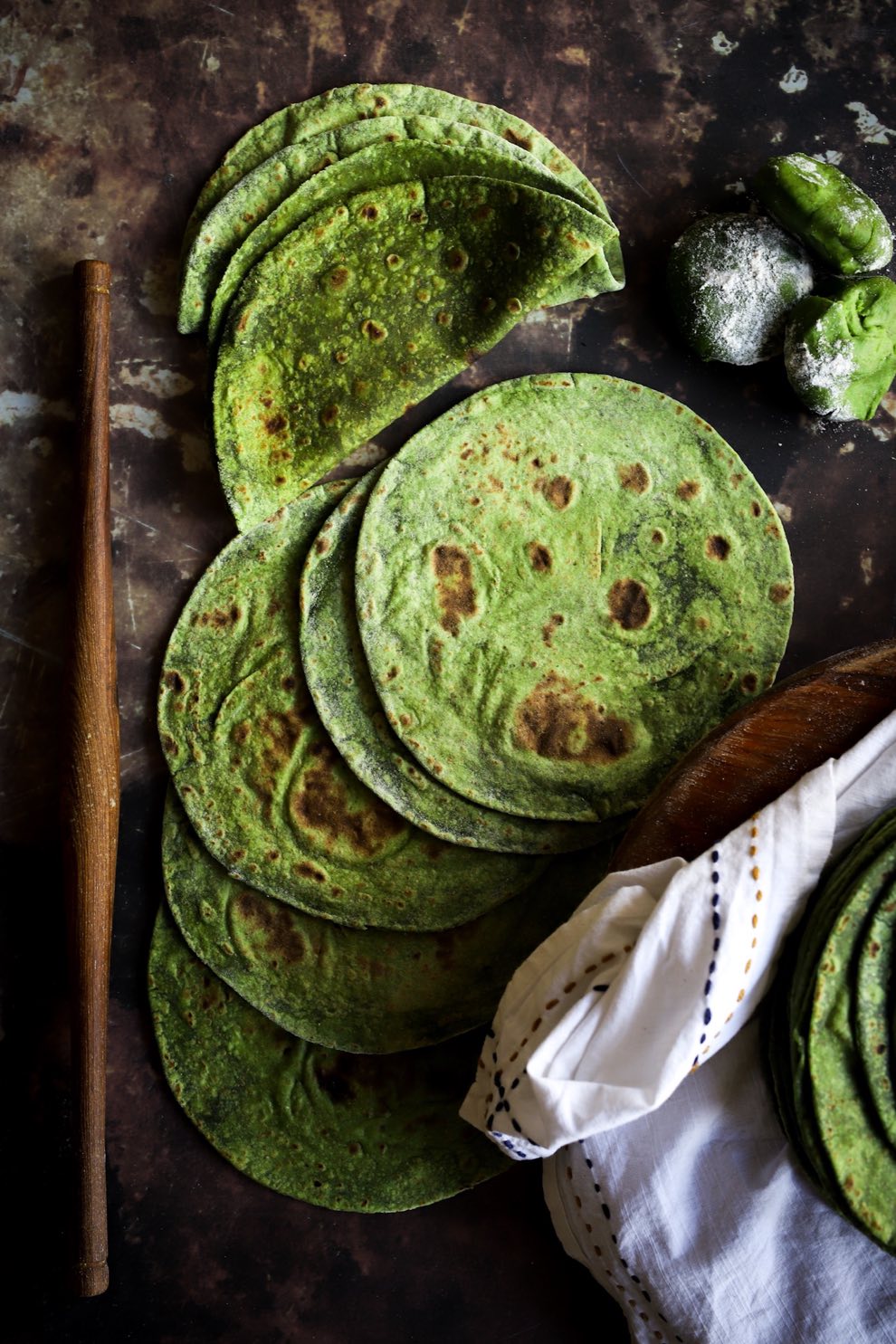 Soft Spinach Roti (Chapati) - Sanjana Feasts - Bread