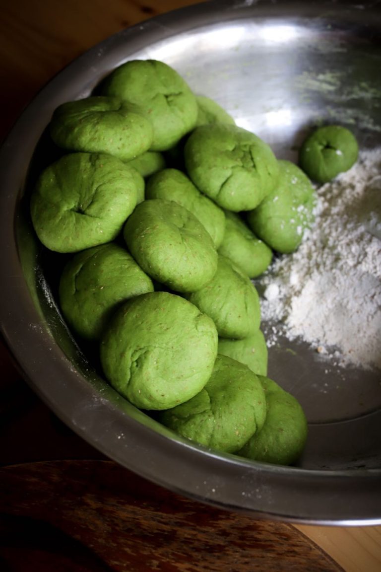 Soft Spinach Roti (Chapati) - Sanjana Feasts - Bread